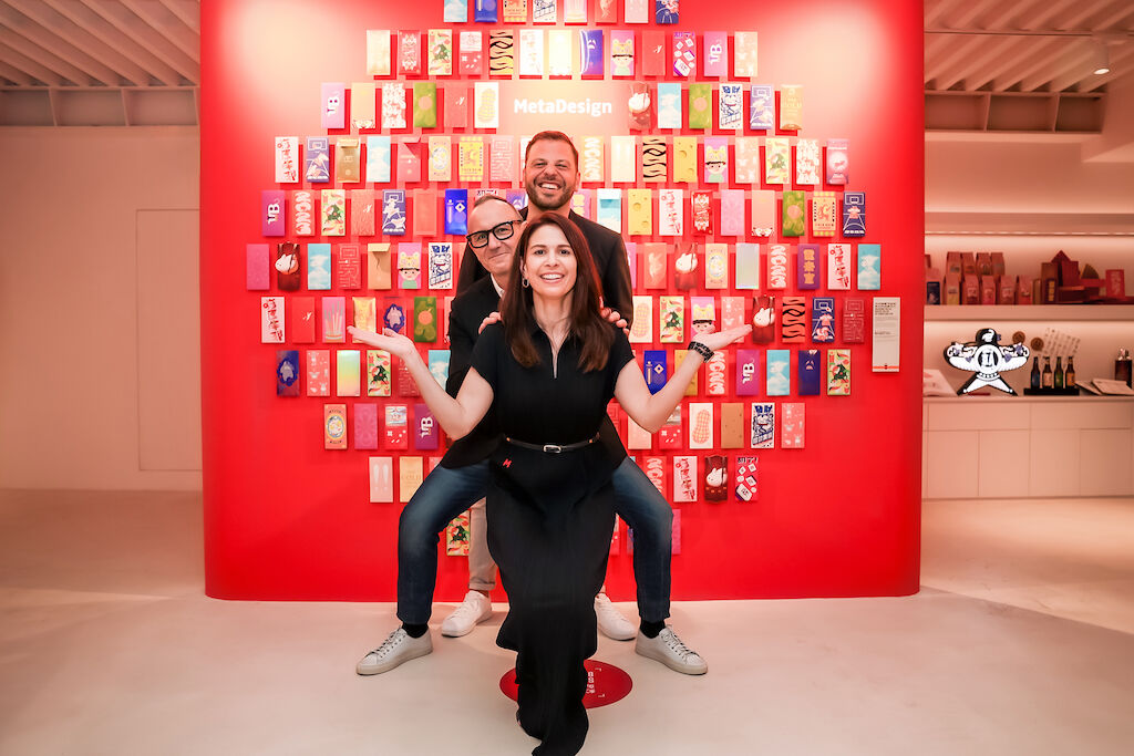 MetaDesign — Red, Dot & Spicy